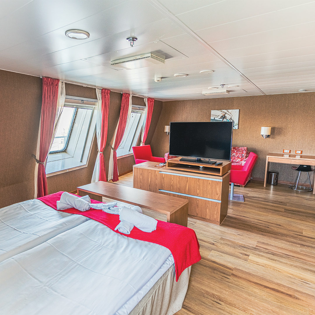 Kapellskär–Långnäs–Naantali - Finnlines