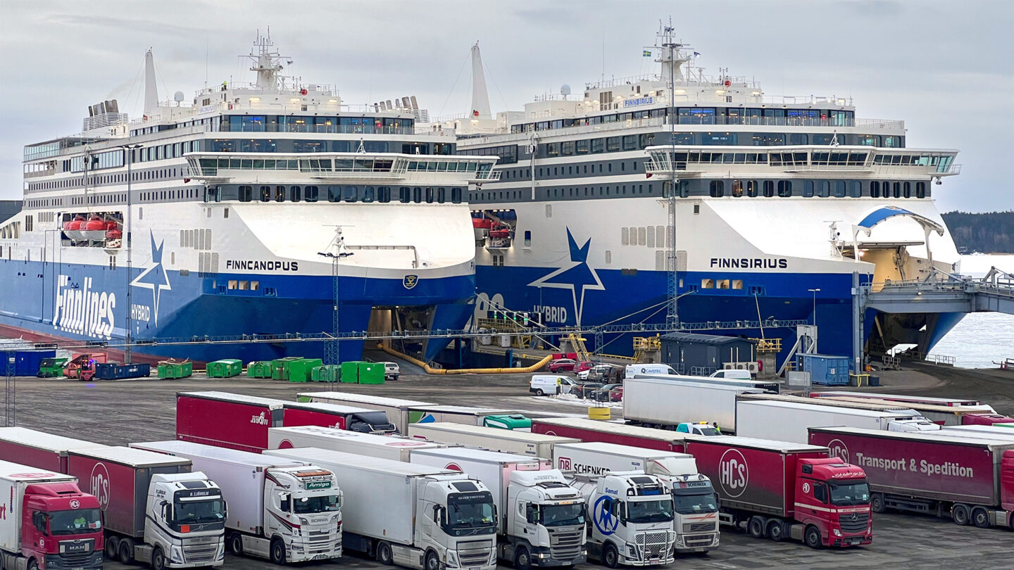 Finncanopus Shines in Naantali - Finnlines