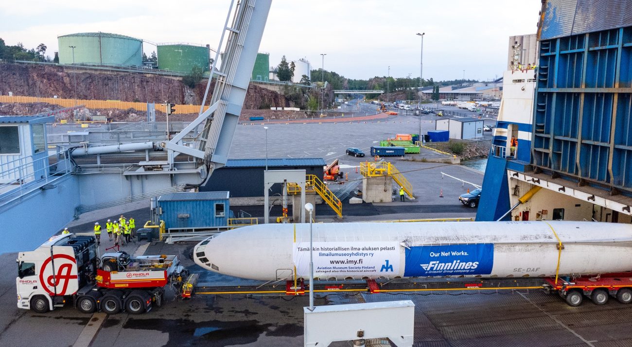 Caravelle III museum aircraft as special transportation from Sweden to ...