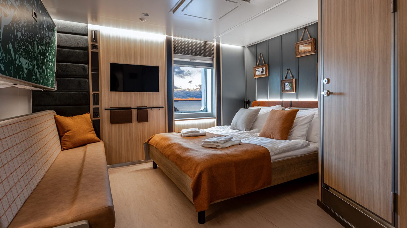 Dogs At Sea - The Ferry Forums