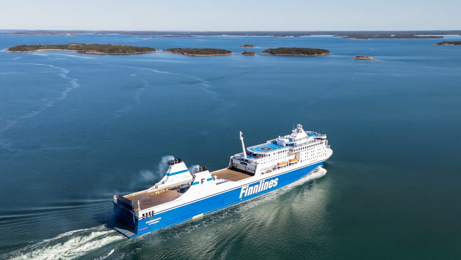Finnswan Naantali–Långnäs–Kapellskär-reitillä - Finnlines