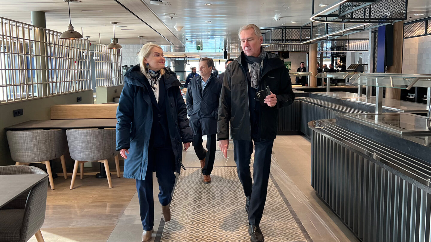 Handover of Finncanopus and Journey to Yantai - Finnlines