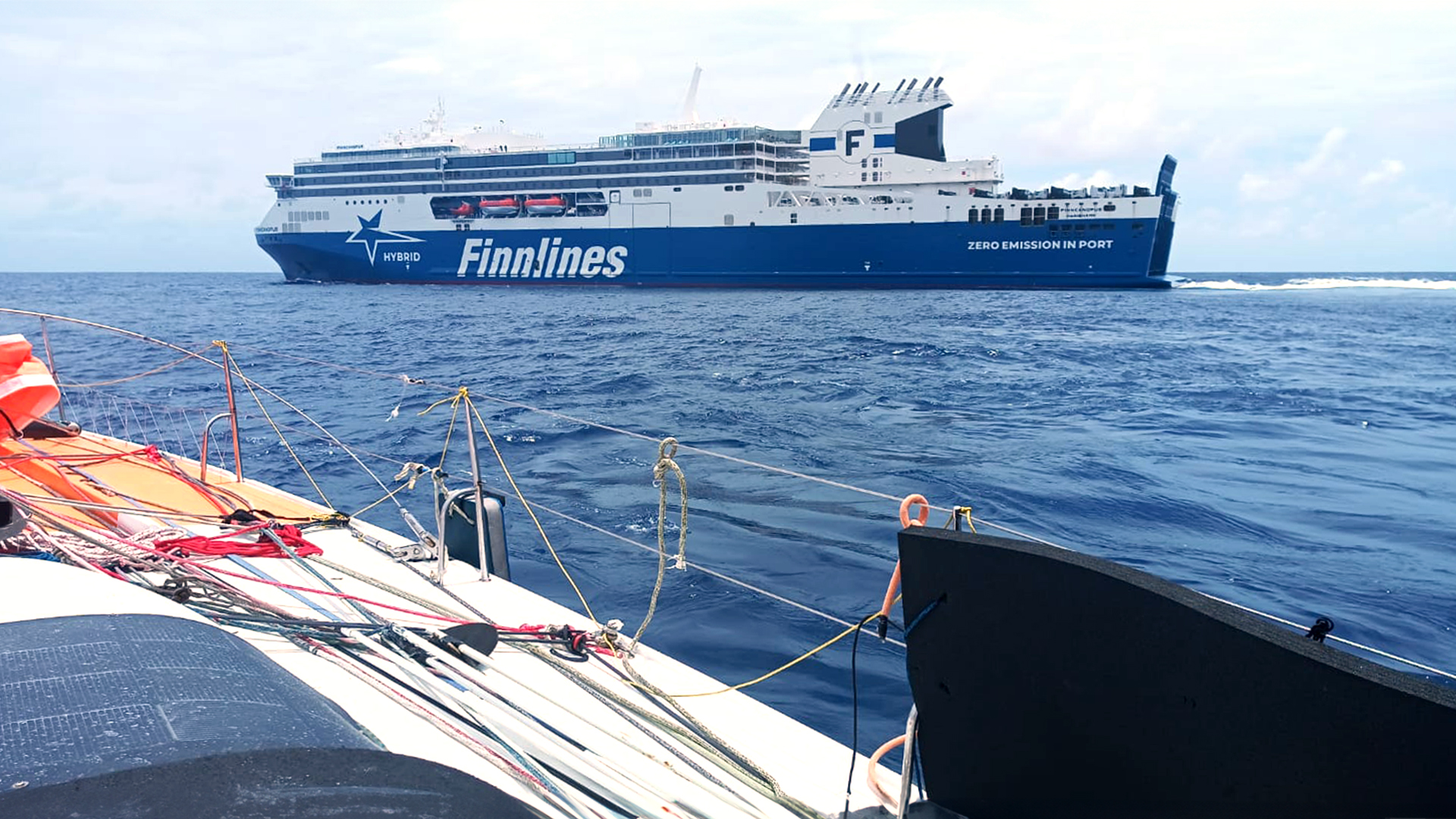 Finncanopus Provides Fuel to Fuji Sailing Boat - Finnlines