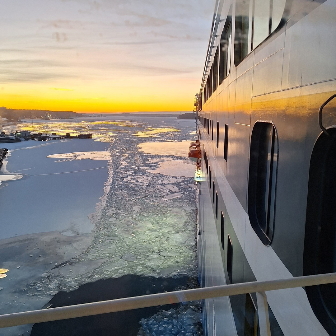 Finncanopus Shines in Naantali - Finnlines