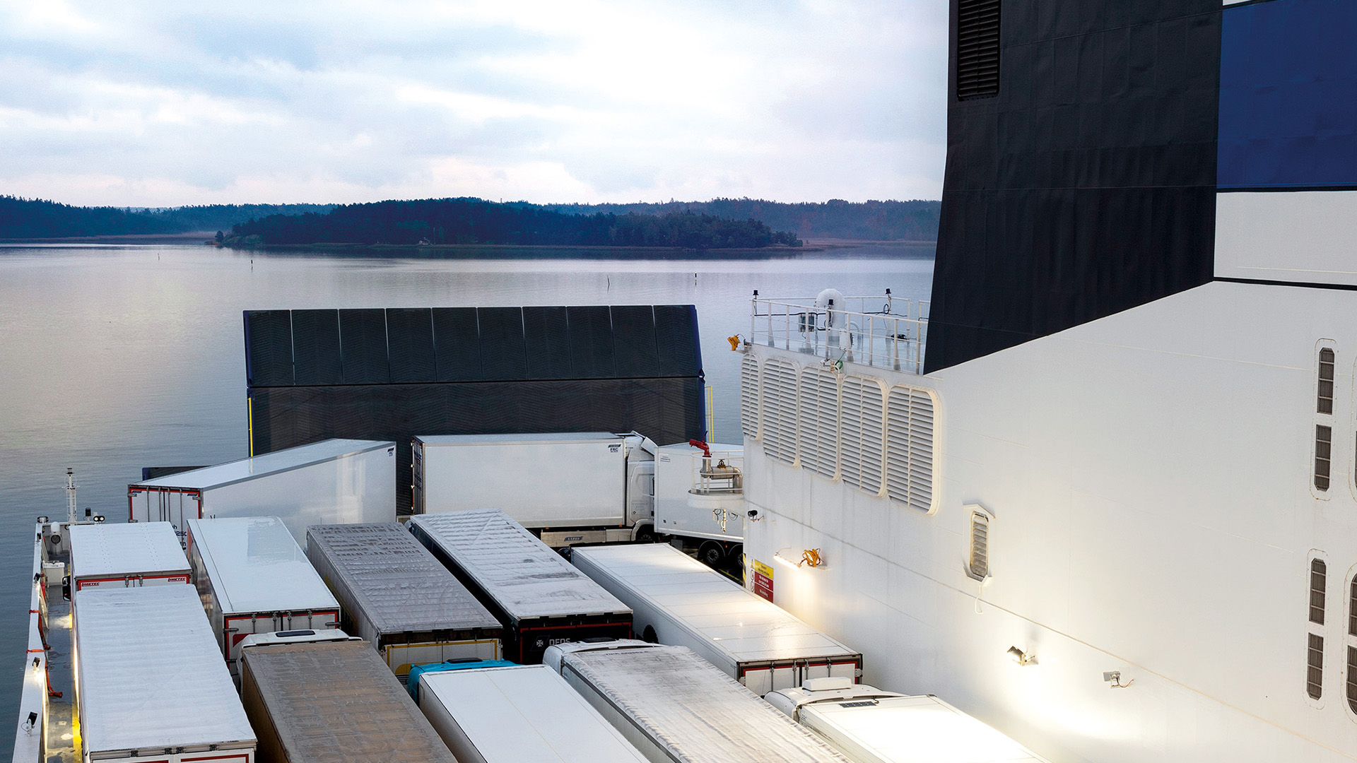 Shipping and sea transport services - Finnlines